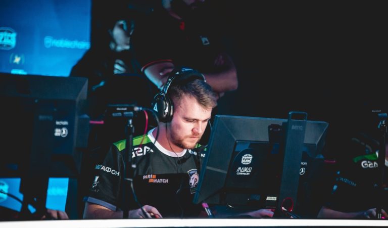 Efsane oyuncu NEO, FaZe Clan ile anlaştı - 5Mid