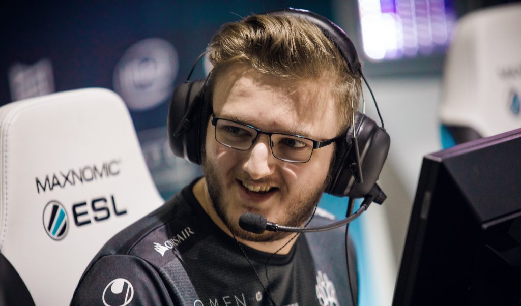 Renegades smooya ile kiralık olarak anlaştı - 5mid.com